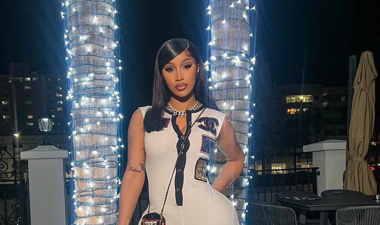 Cardi B devient la nouvelle égérie image de Beats By Dre | Newstories ...