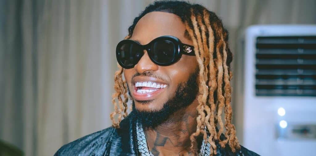 Tanzanie : Diamond Platnumz aperçu ivre après un match de football, le ...