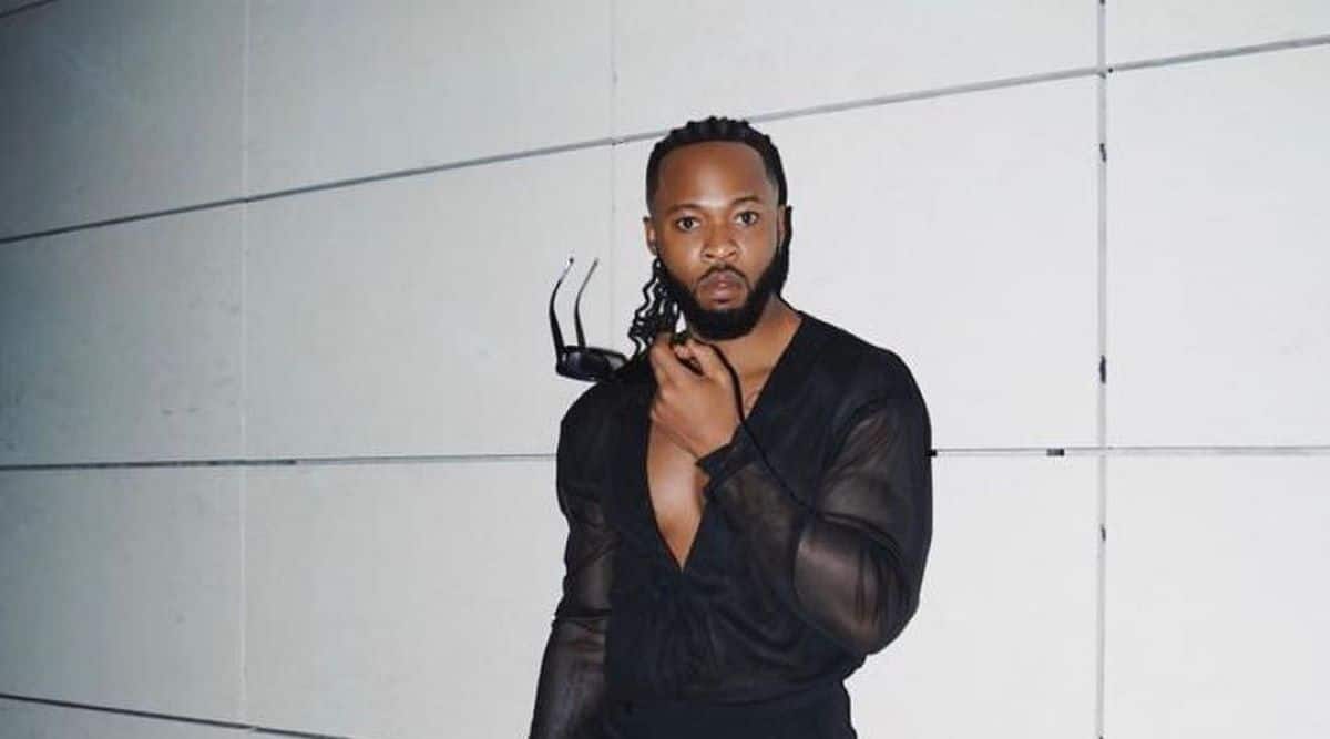 Fess£s à l'air : Aya Nakamura se présente nue et affole la toile après un concert (vidéo ...