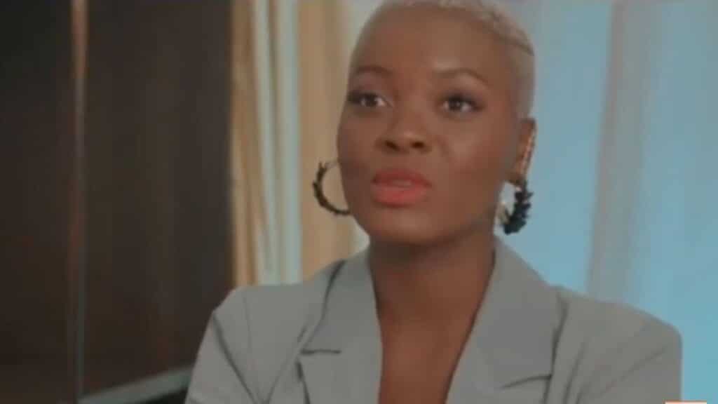 The Bachelor Afrique S02 : Maria fait son entrée lors de la cérémonie ...