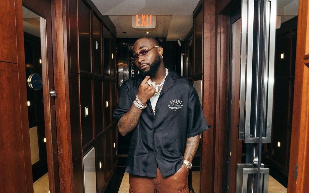 Une vielle vidéo de Davido fait fondre la toile (vidéo). | Newstories ...
