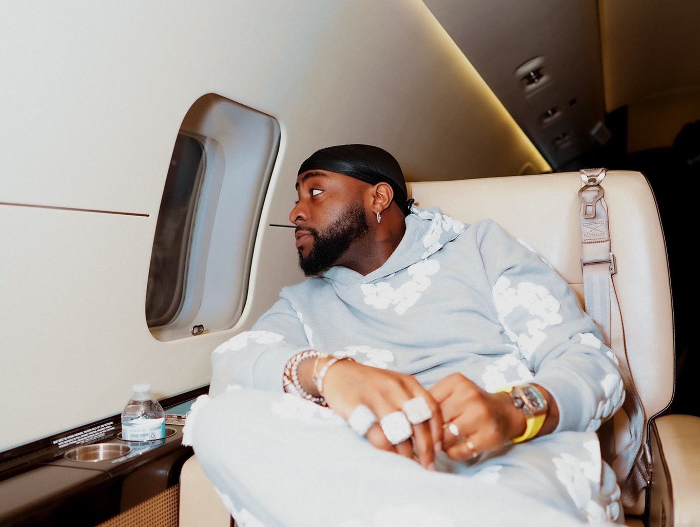 « Timeless » : Un an après sa sortie, l'album de Davido reste dans le ...